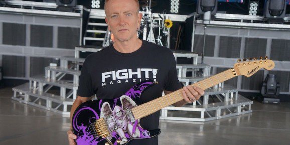 phil-collen-pub-pic3-578x289 - That Eric Alper