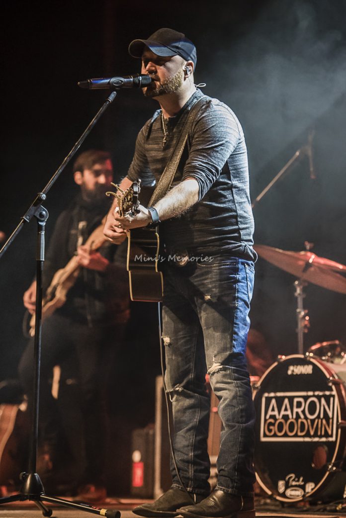 Photo Gallery: Gord Bamford with Aaron Goodvin at St. Catharines ...