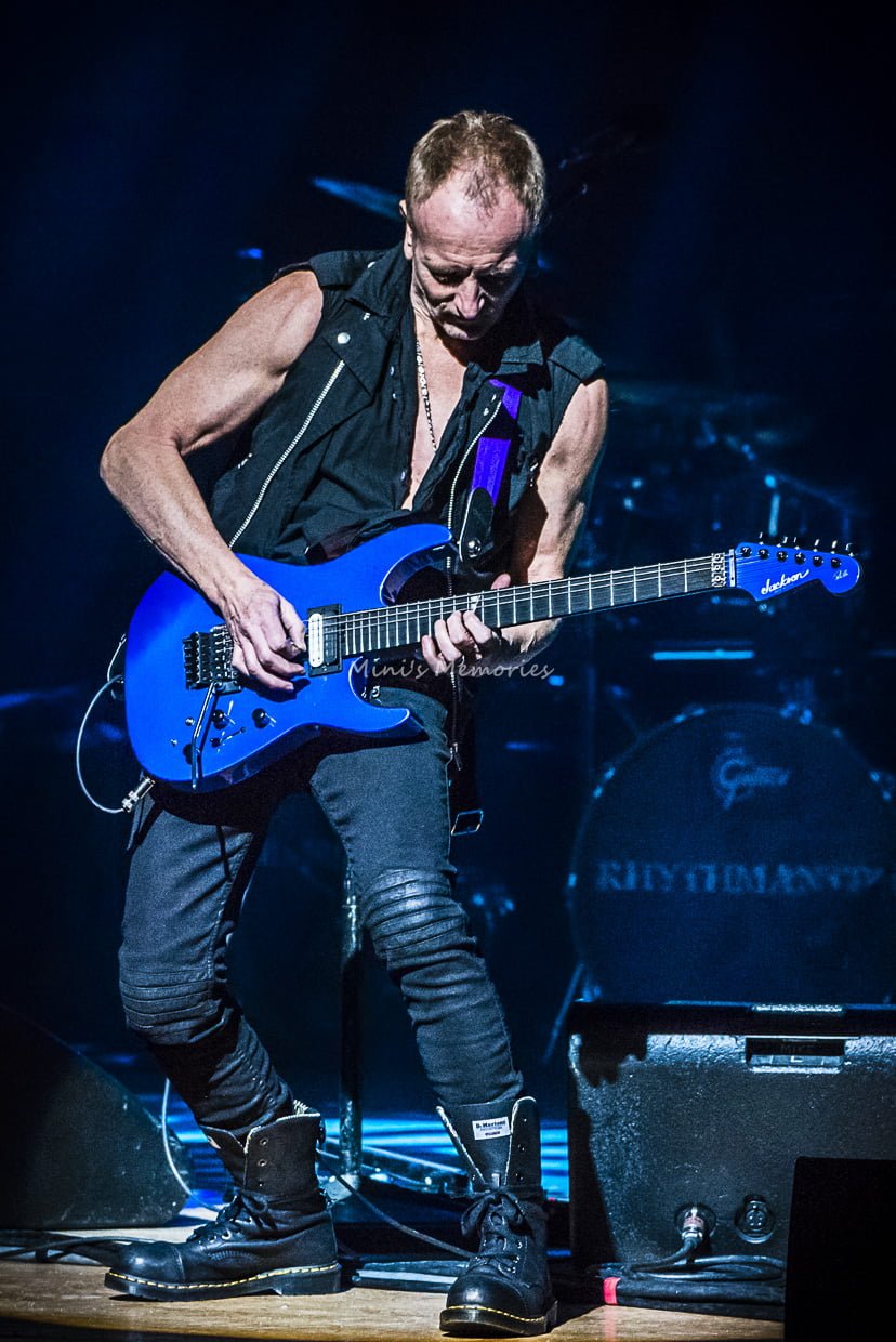 Photo Gallery: G3 with Joe Satriani, John Petrucci and Phil Collen at ...