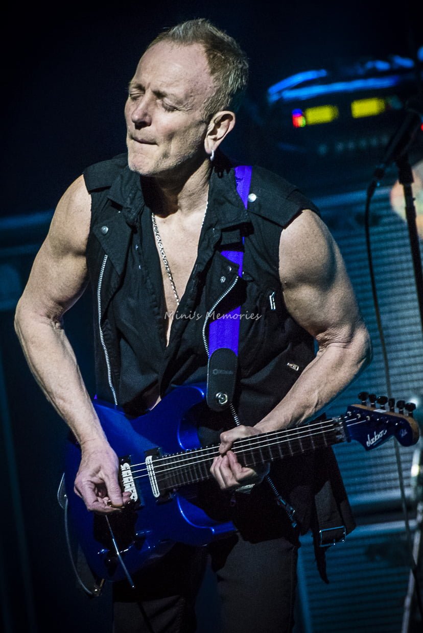 Photo Gallery: G3 with Joe Satriani, John Petrucci and Phil Collen at ...