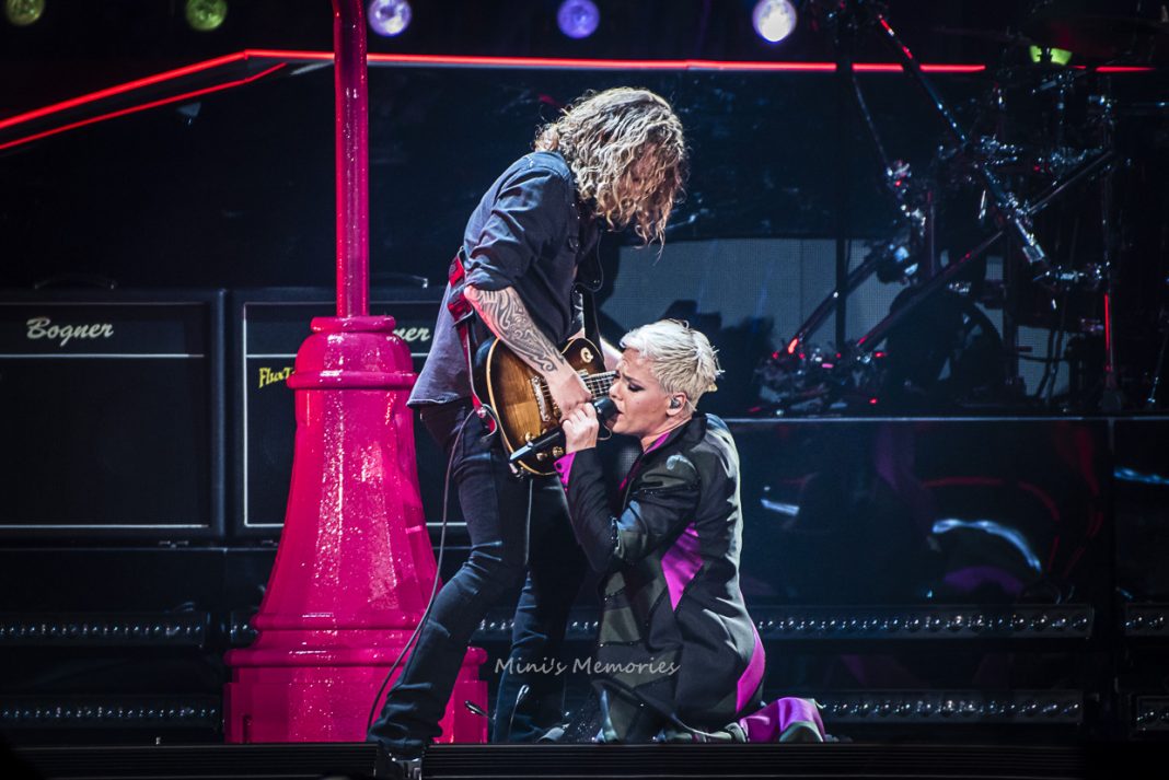 Photo Gallery: Pink at Toronto's Air Canada Centre - That Eric Alper