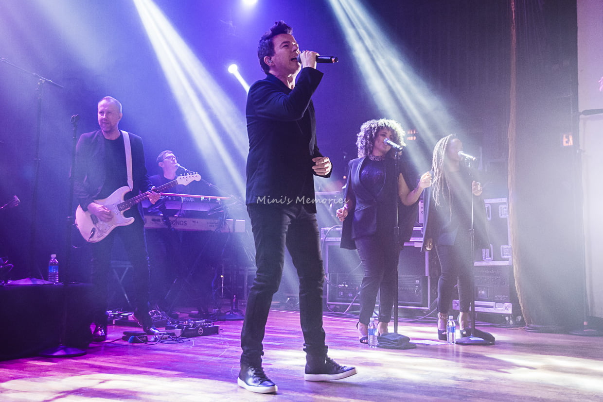 Photo Gallery: Rick Astley at Toronto's Opera House - That Eric Alper