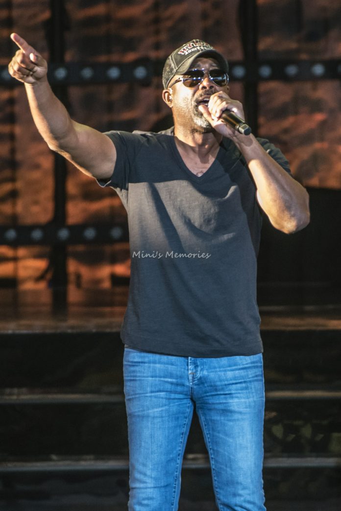 Photo Gallery: Lady Antebellum with Darius Rucker and Russell Dickerson ...