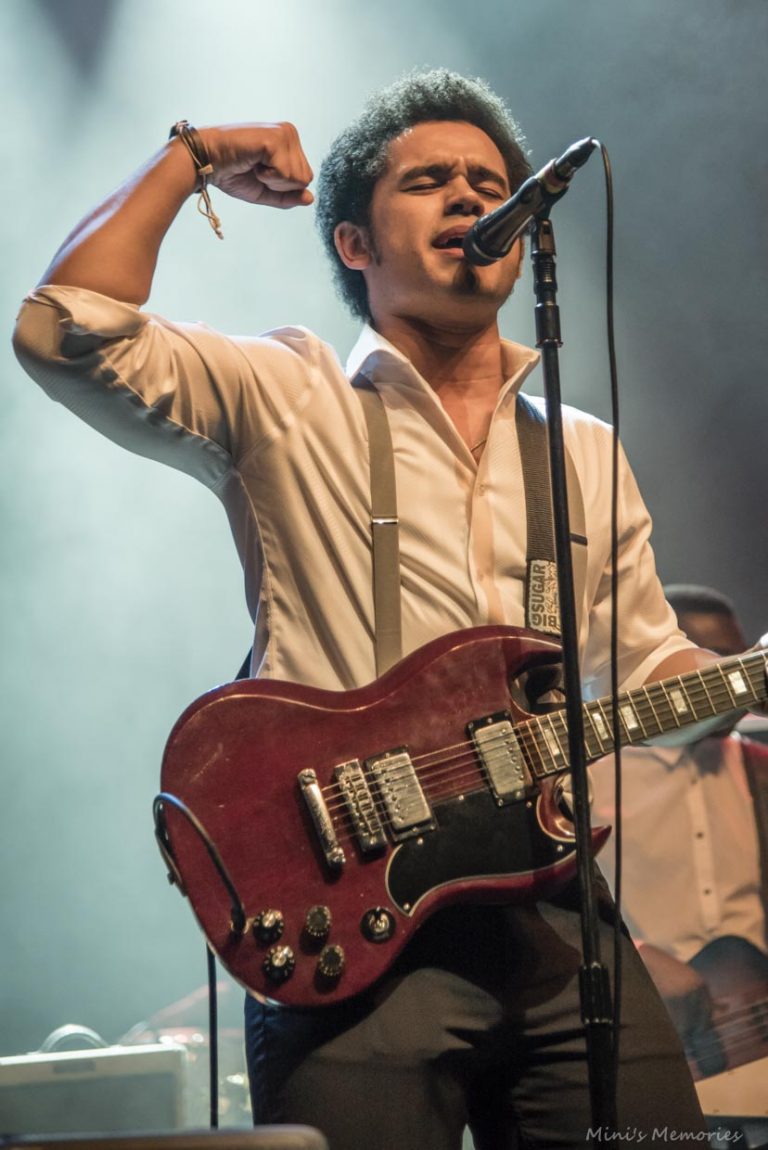 Photo Gallery: Big Sugar - Tribute to Garry Lowe at Toronto's Danforth ...