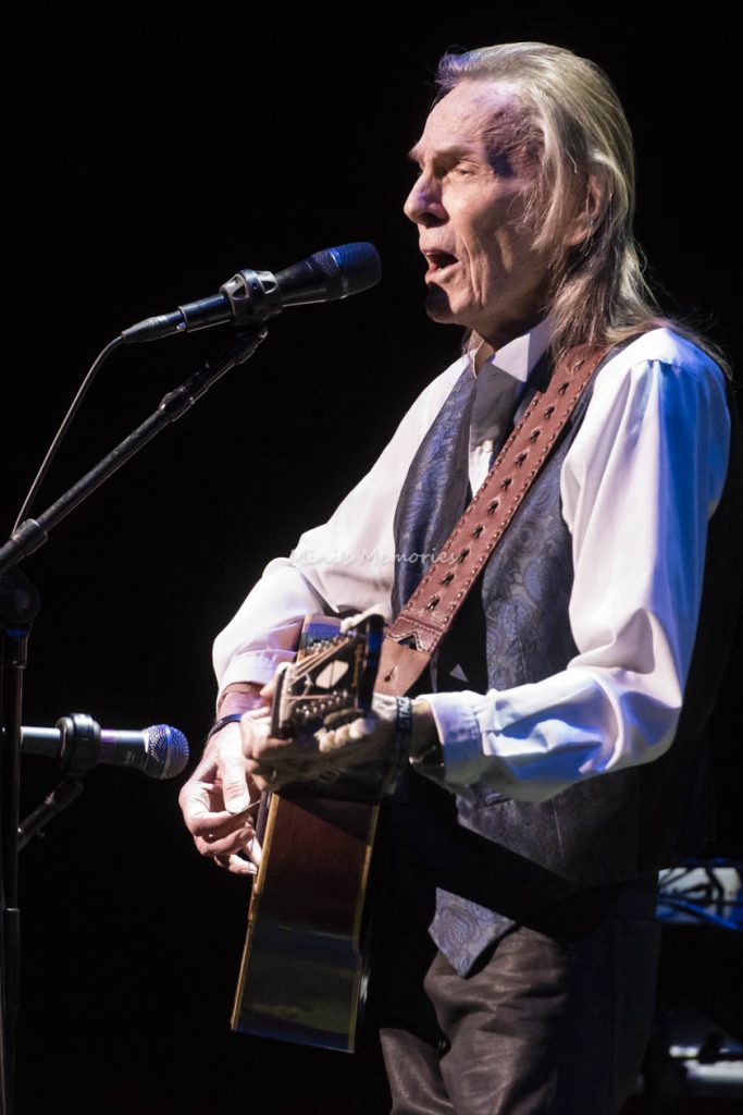 Photo Gallery: Gordon Lightfoot at St. Catharines' FirstOntario ...