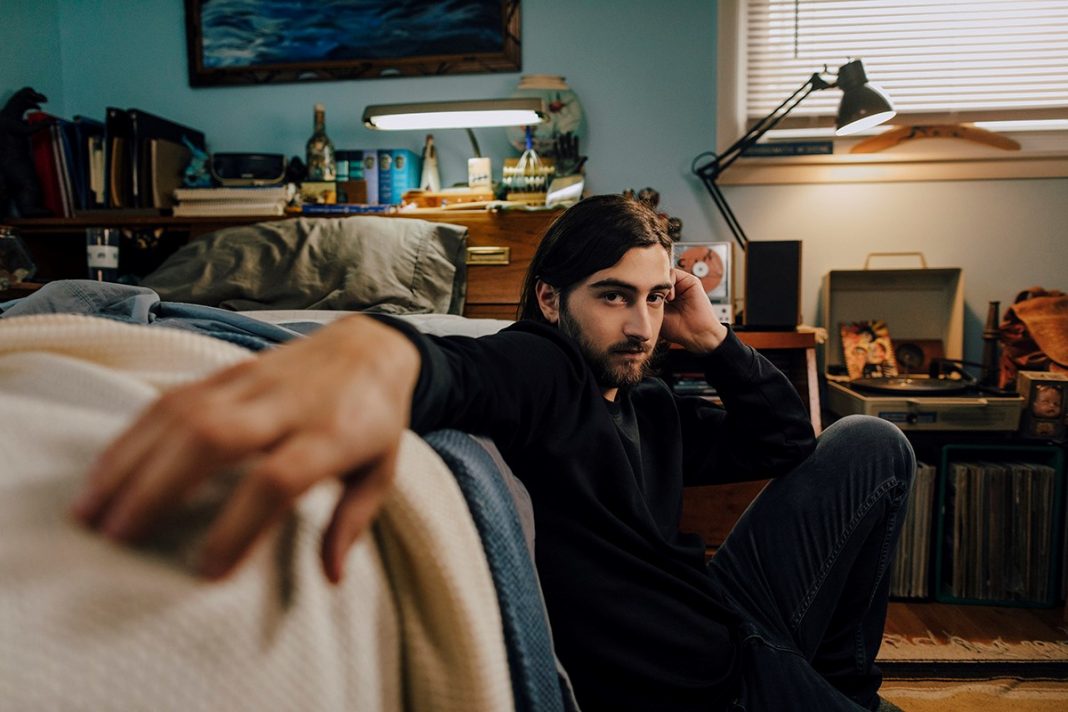 Noah Kahan Announces Debut Album Busyhead and Headlining Tour This Fall ...