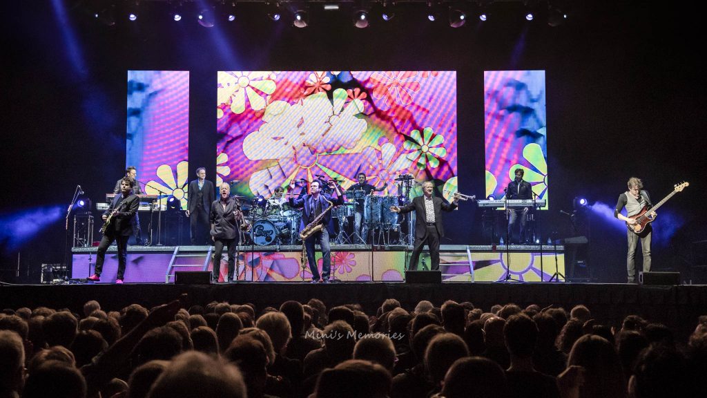 Photo Gallery: Chicago at Hamilton's FirstOntario Centre - That Eric Alper