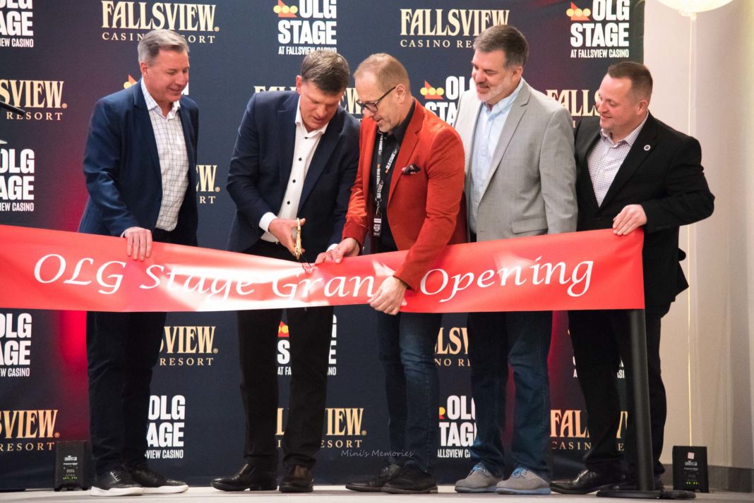 Photo Gallery: Billy Joel at Niagara Falls' OLG Stage Grand Opening ...