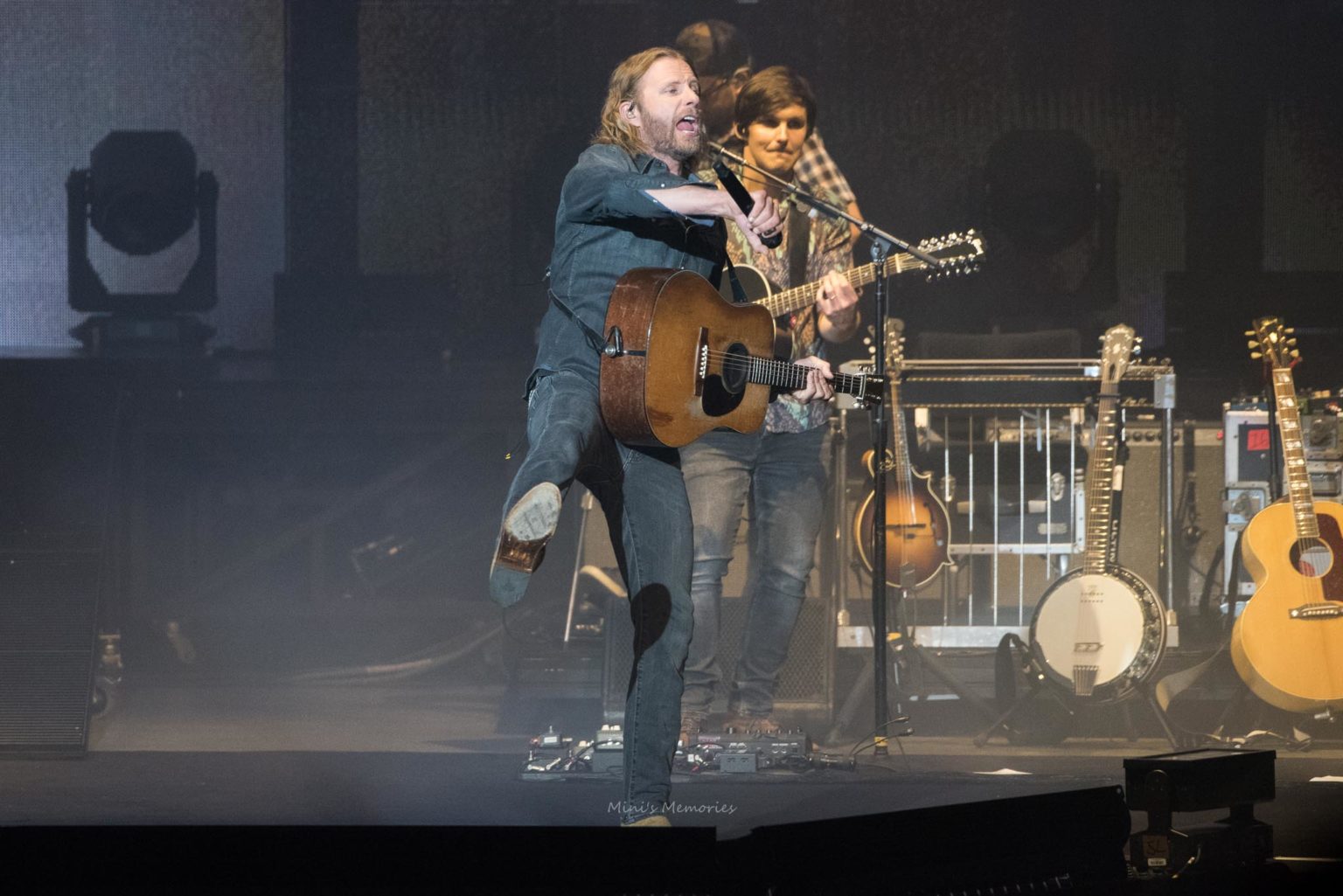Photo Gallery: Dierks Bentley with Jordan Davis and Molly Tuttle at ...