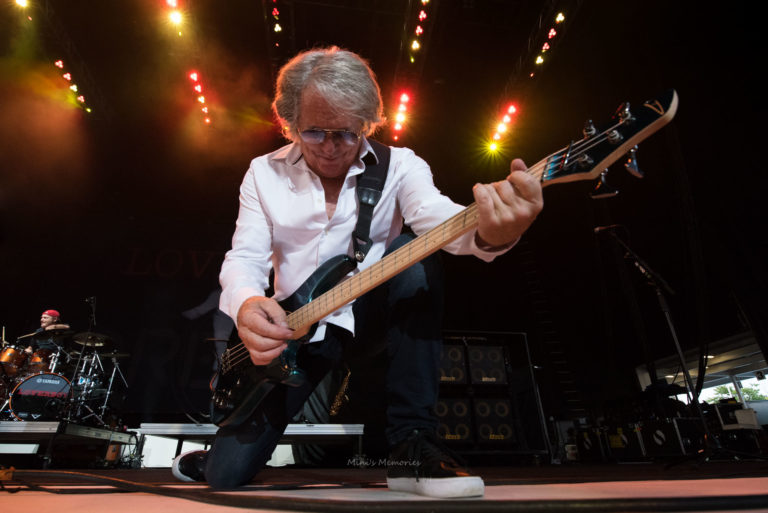 Photo Gallery: Foreigner with Loverboy and Deraps at Toronto's Budweiser Stage - That Eric Alper
