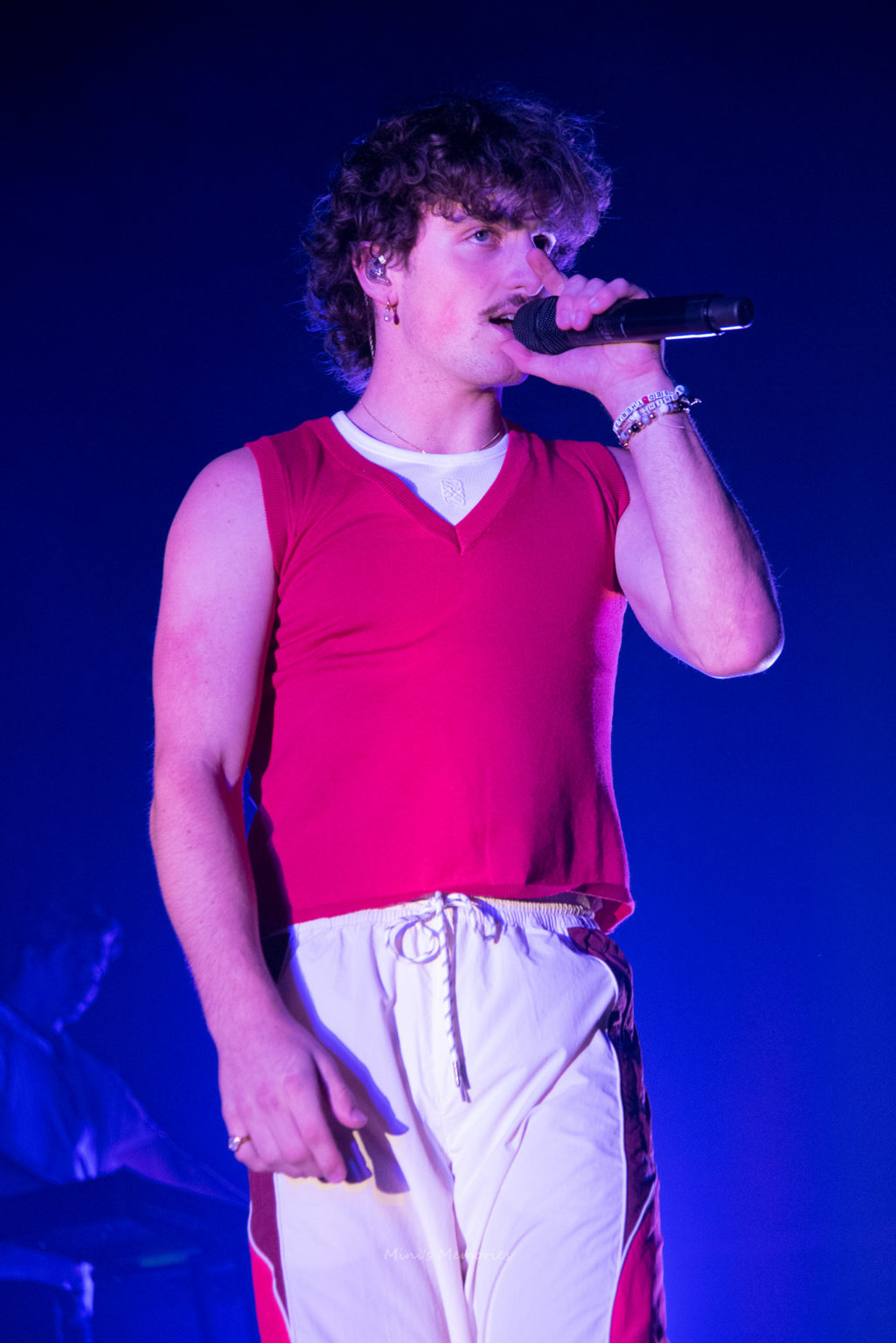 Photo Gallery: Benson Boone with Mimi Webb at Toronto's History - That ...