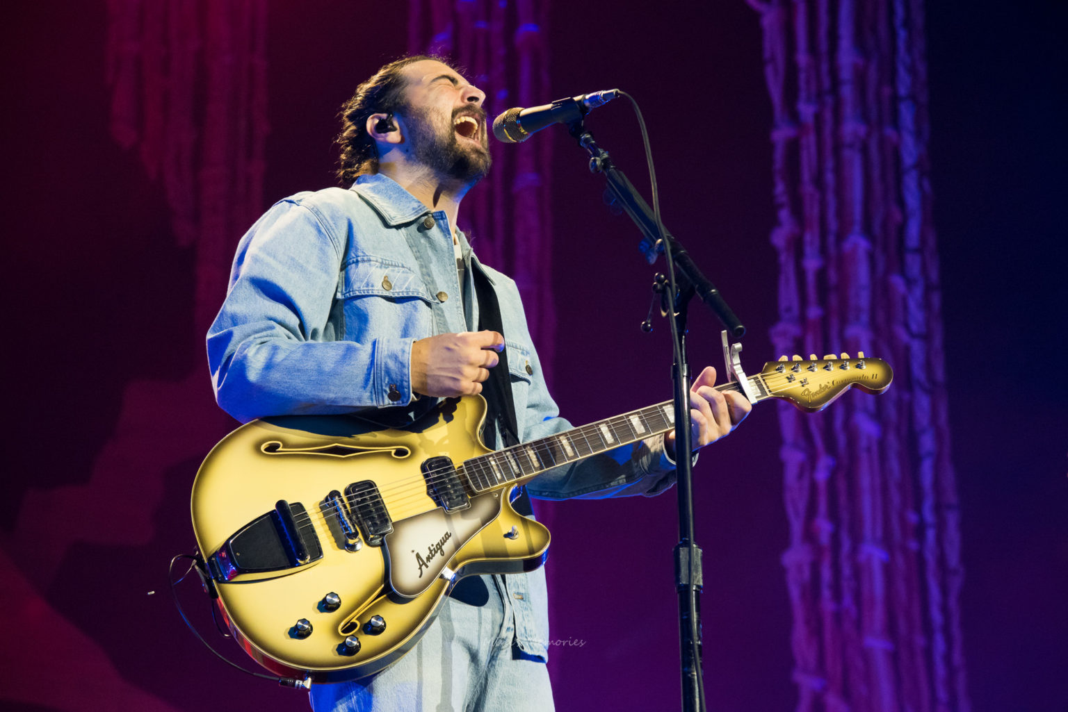 Photo Gallery: Noah Kahan with Jesen McRae at Toronto's Scotiabank ...