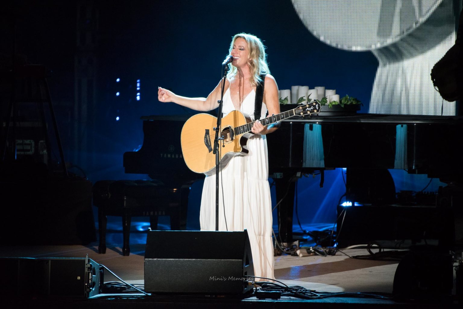 Photo Gallery: Sarah McLachlan with Allison Russell at Toronto's ...