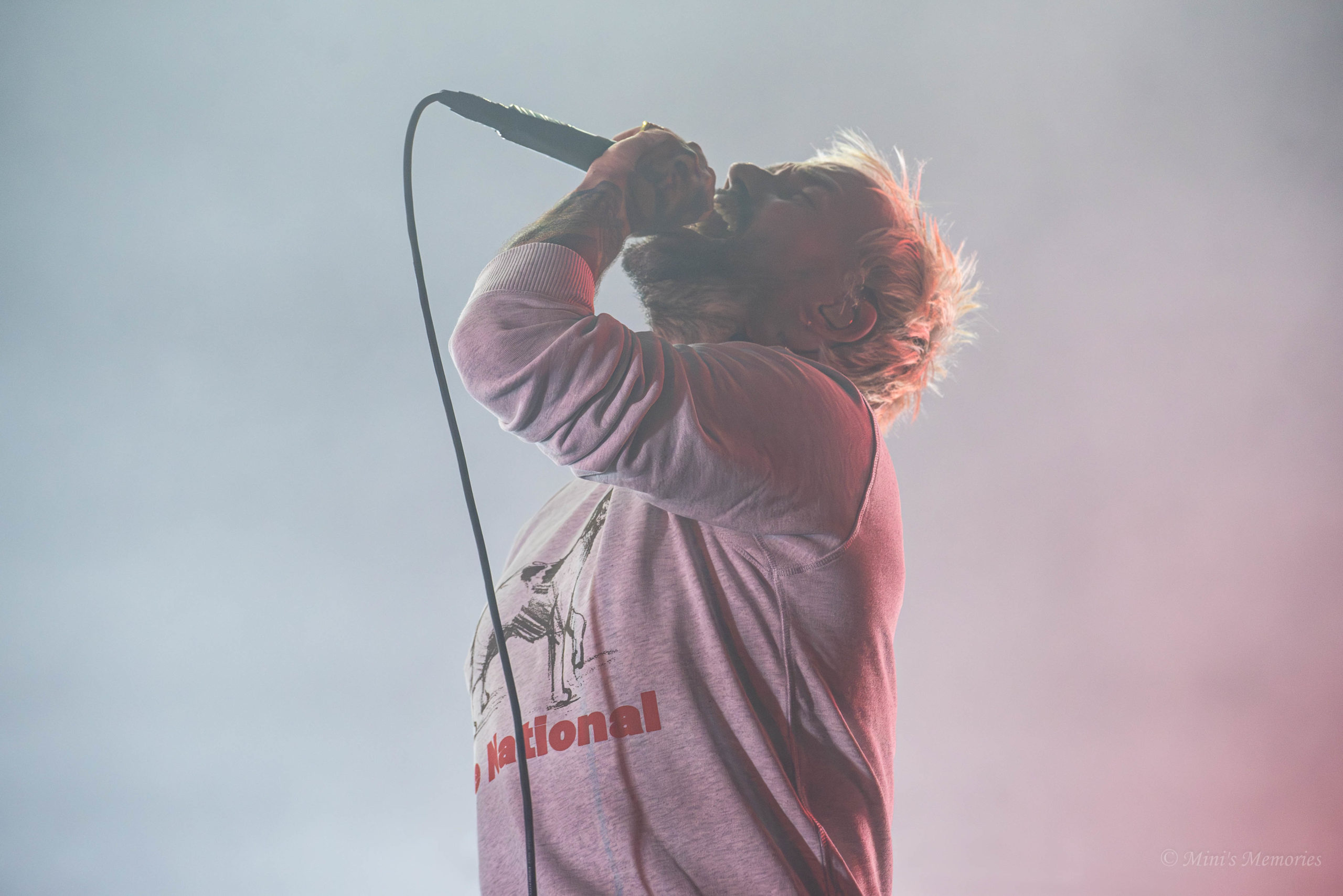 Photo Gallery: Idles with English Teacher at Toronto's Coca-Cola ...