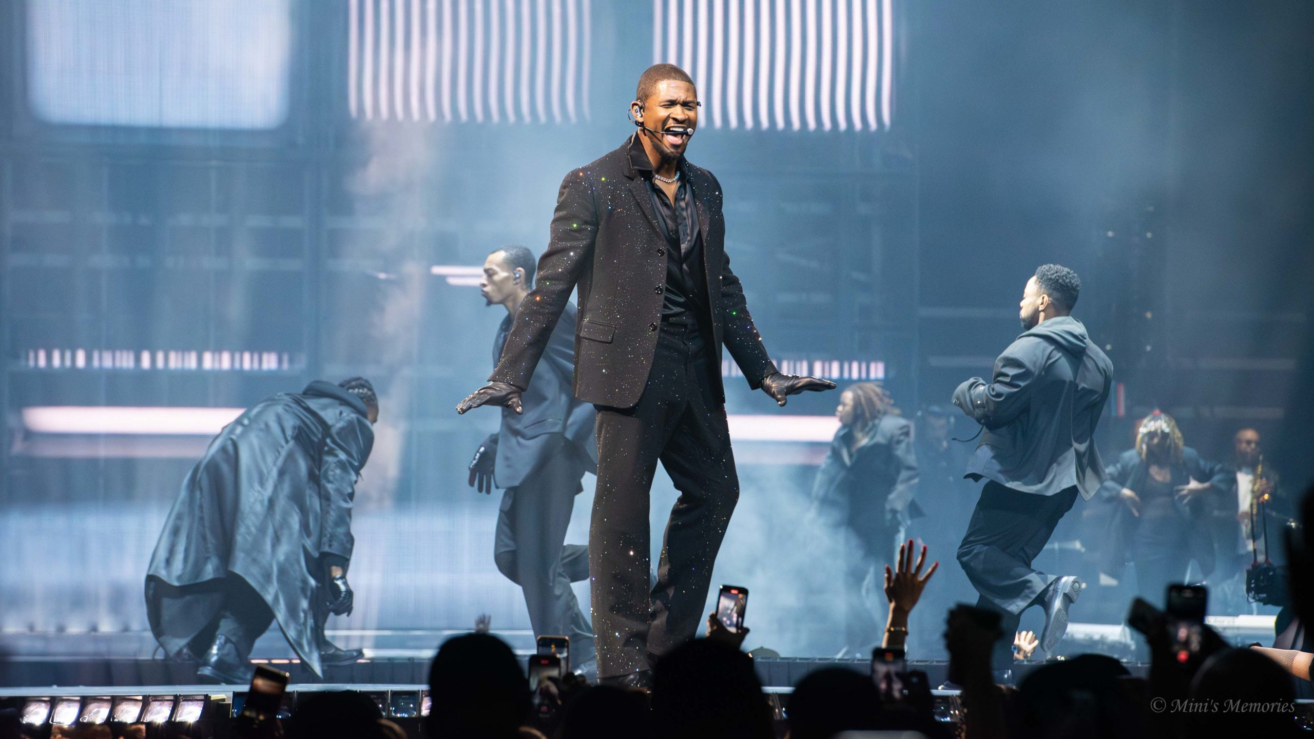 Photo Gallery: Usher at Toronto's Scotiabank Arena - That Eric Alper