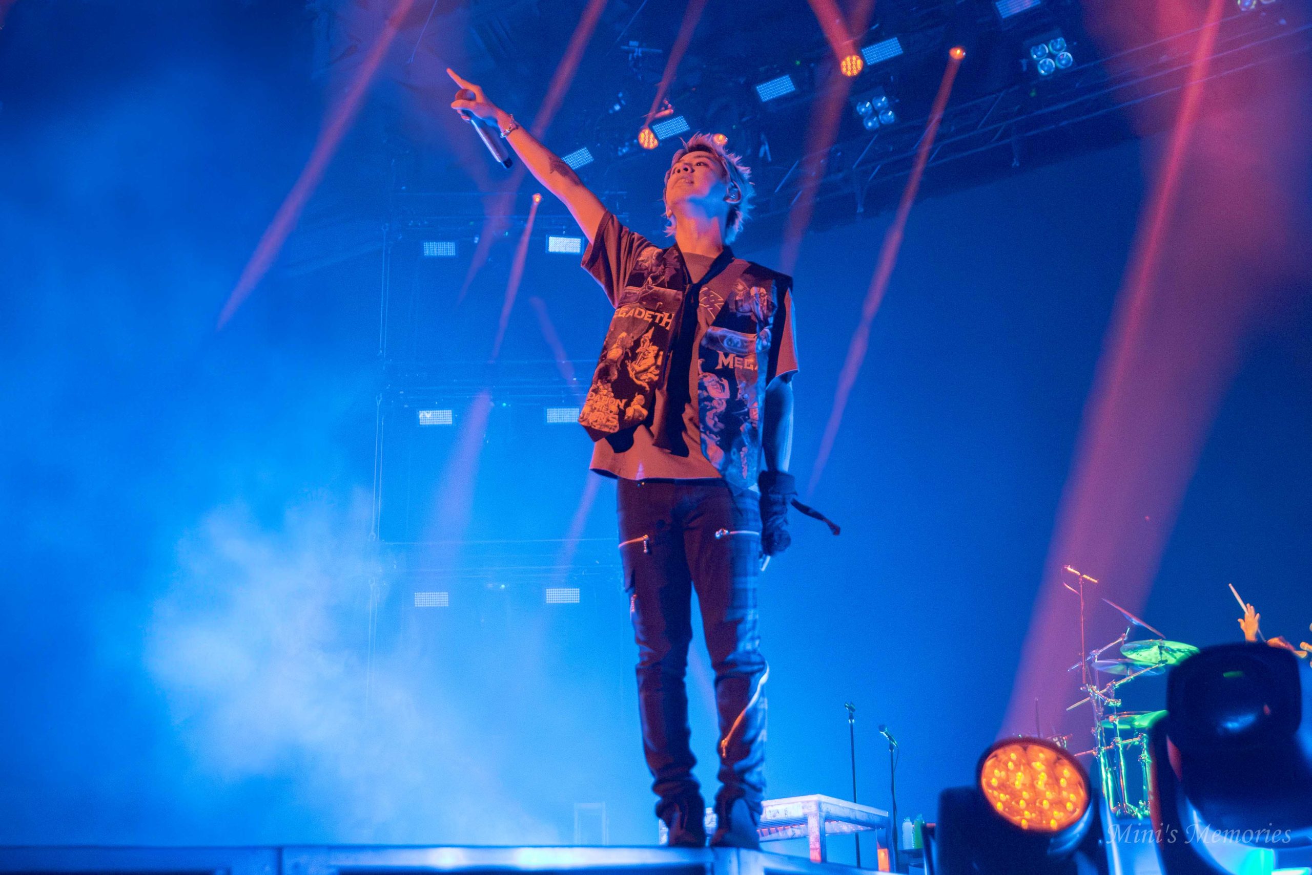 Photo Gallery: One Ok Rock at Toronto's Coca-Cola Coliseum - That Eric ...