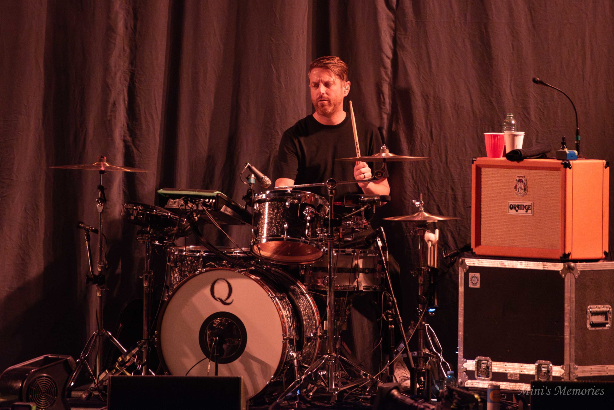 Photo Gallery: Kings of Leon with Phantogram at Toronto's Budweiser ...