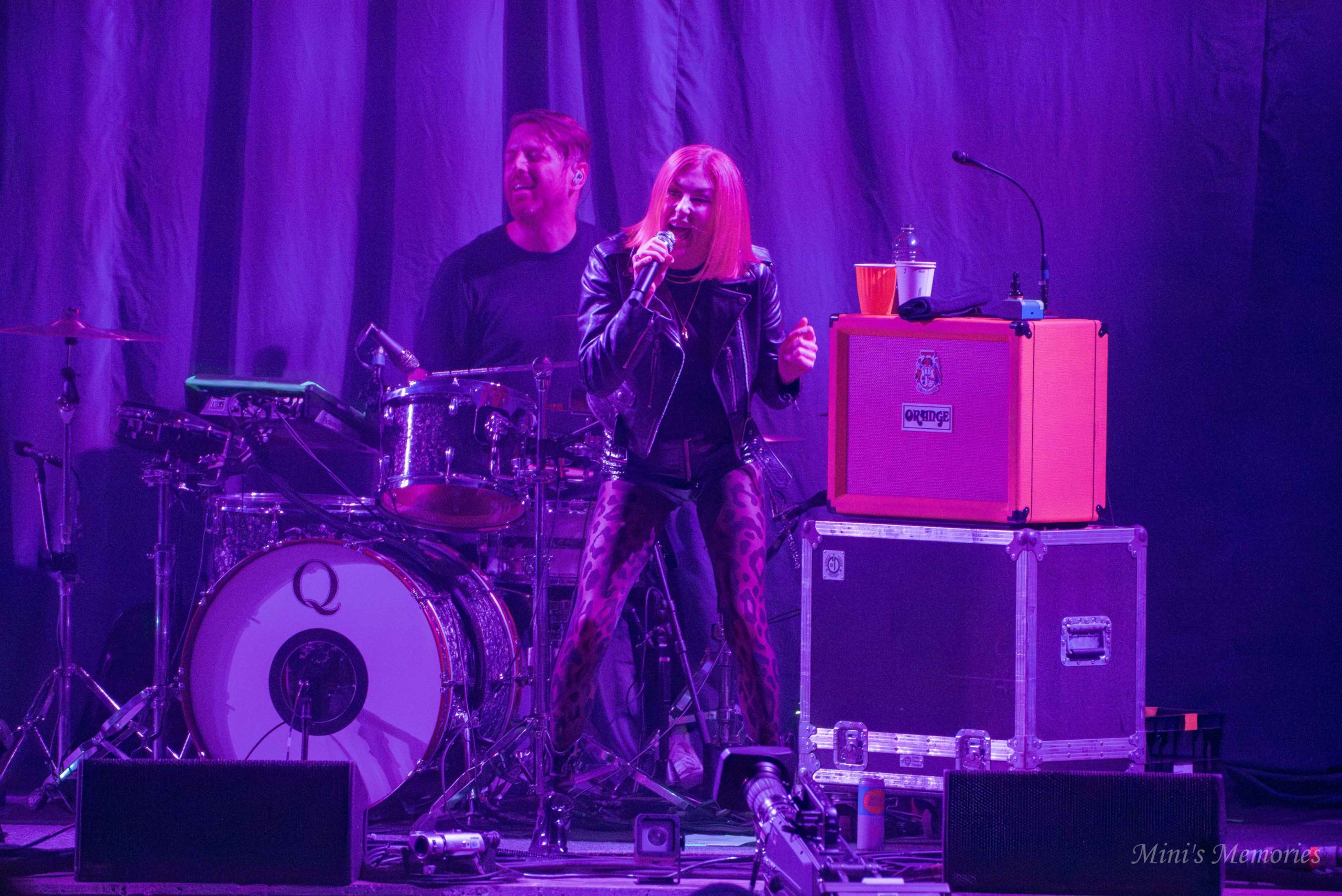 Photo Gallery: Kings of Leon with Phantogram at Toronto's Budweiser ...