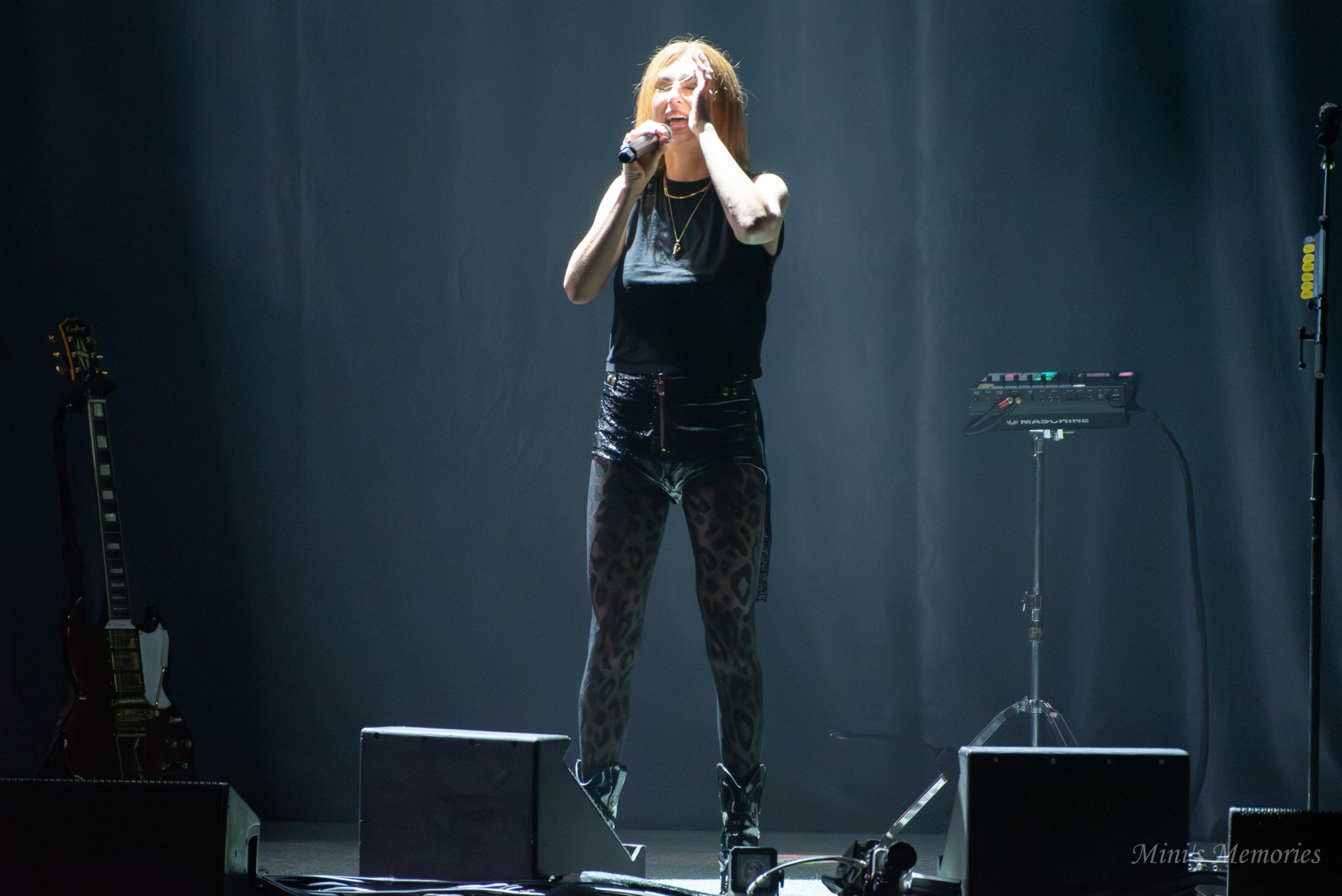 Photo Gallery: Kings of Leon with Phantogram at Toronto's Budweiser ...