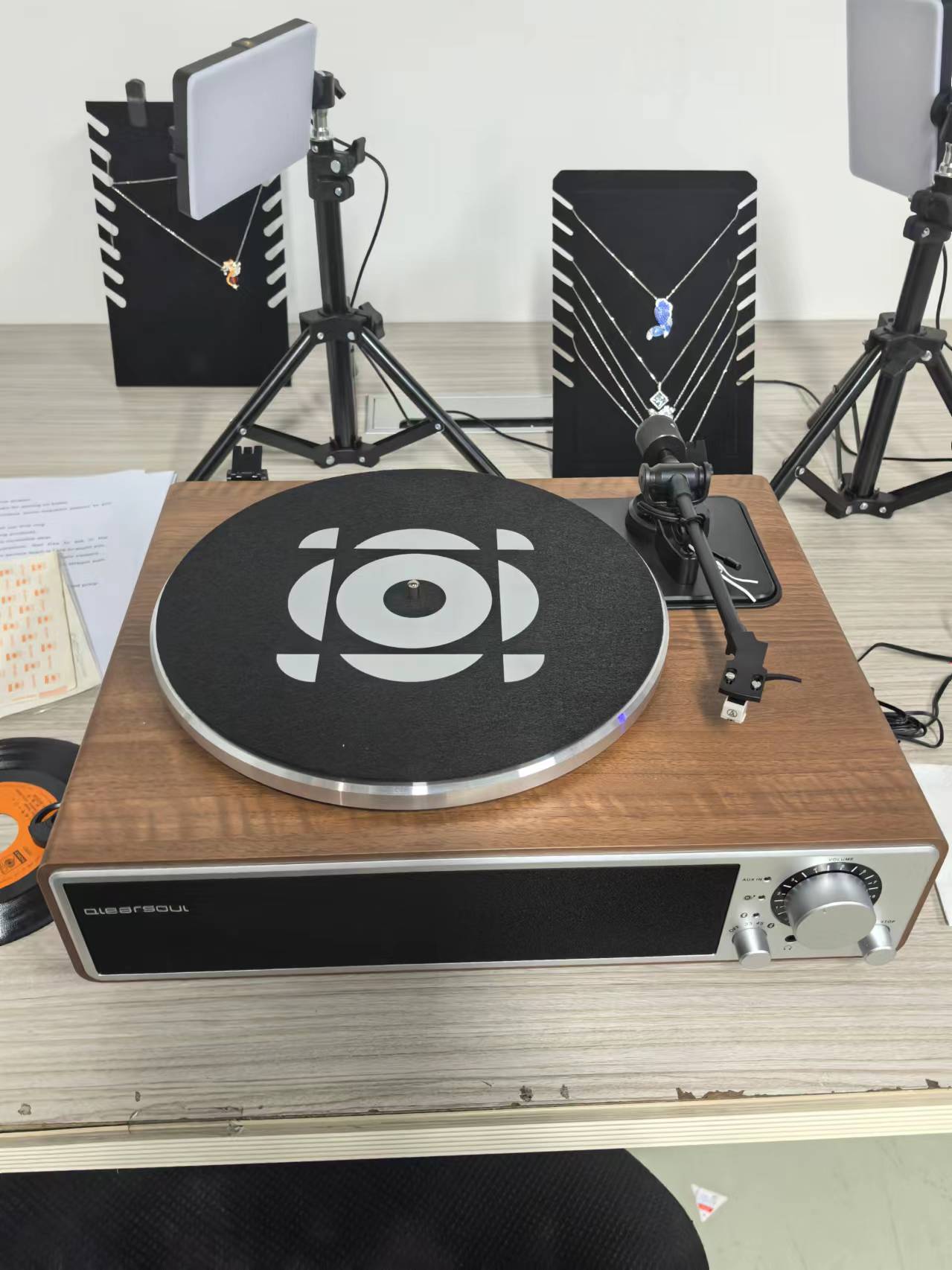 QlearSoul ONE-Q Vinyl Record Player(Logo Version) - That Eric Alper
