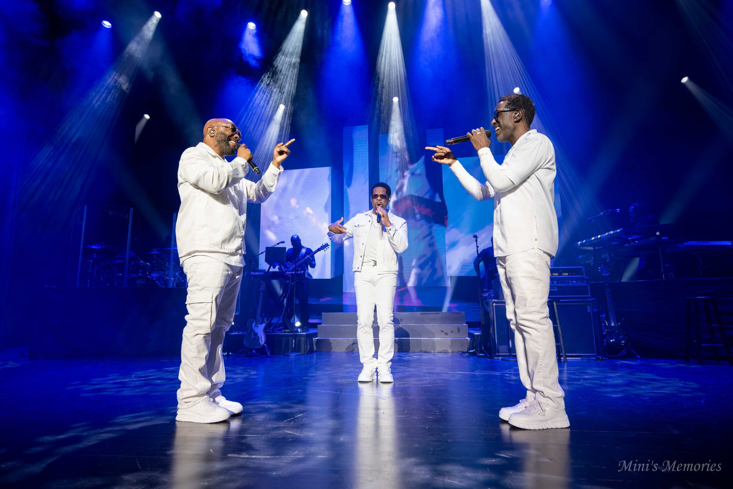 Photo Gallery: Boyz II Men at Great Canadian Casino Resort Toronto ...