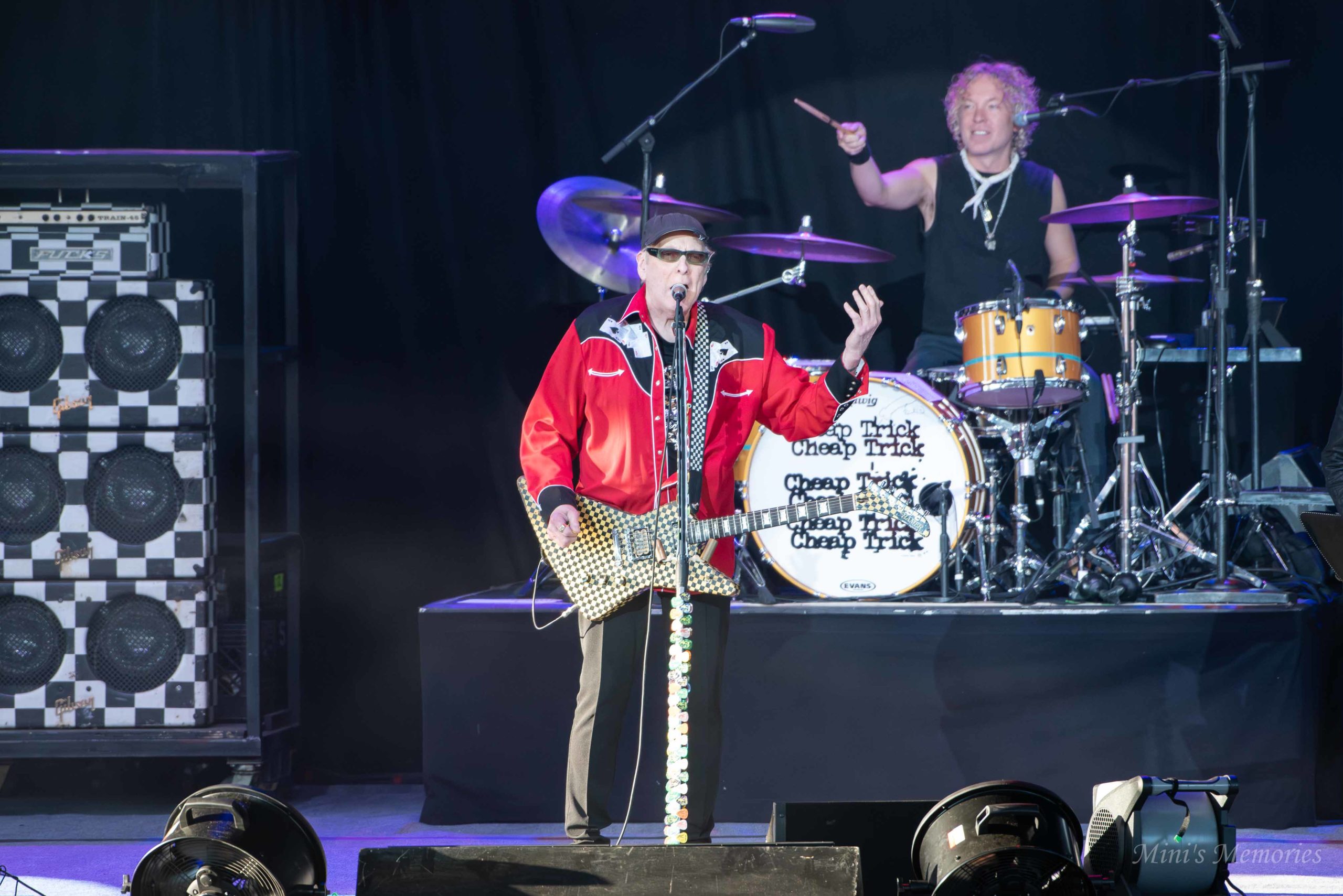 Photo Gallery: Rod Stewart and Cheap Trick at Toronto's Budweiser Stage ...