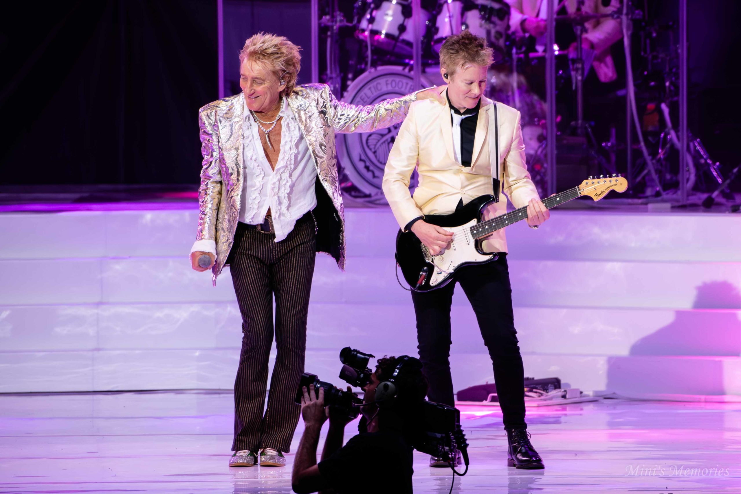 Photo Gallery: Rod Stewart and Cheap Trick at Toronto's Budweiser Stage ...