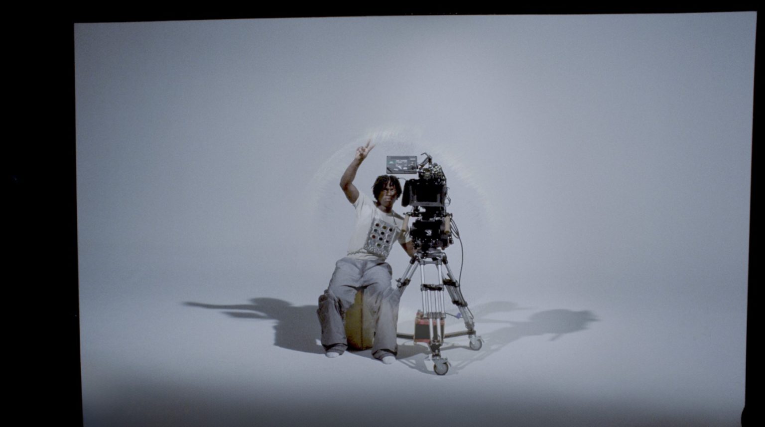 Daniel Caesar Shares “Have A Baby (With Me),” Talks 'Son Of Spergy' and ...