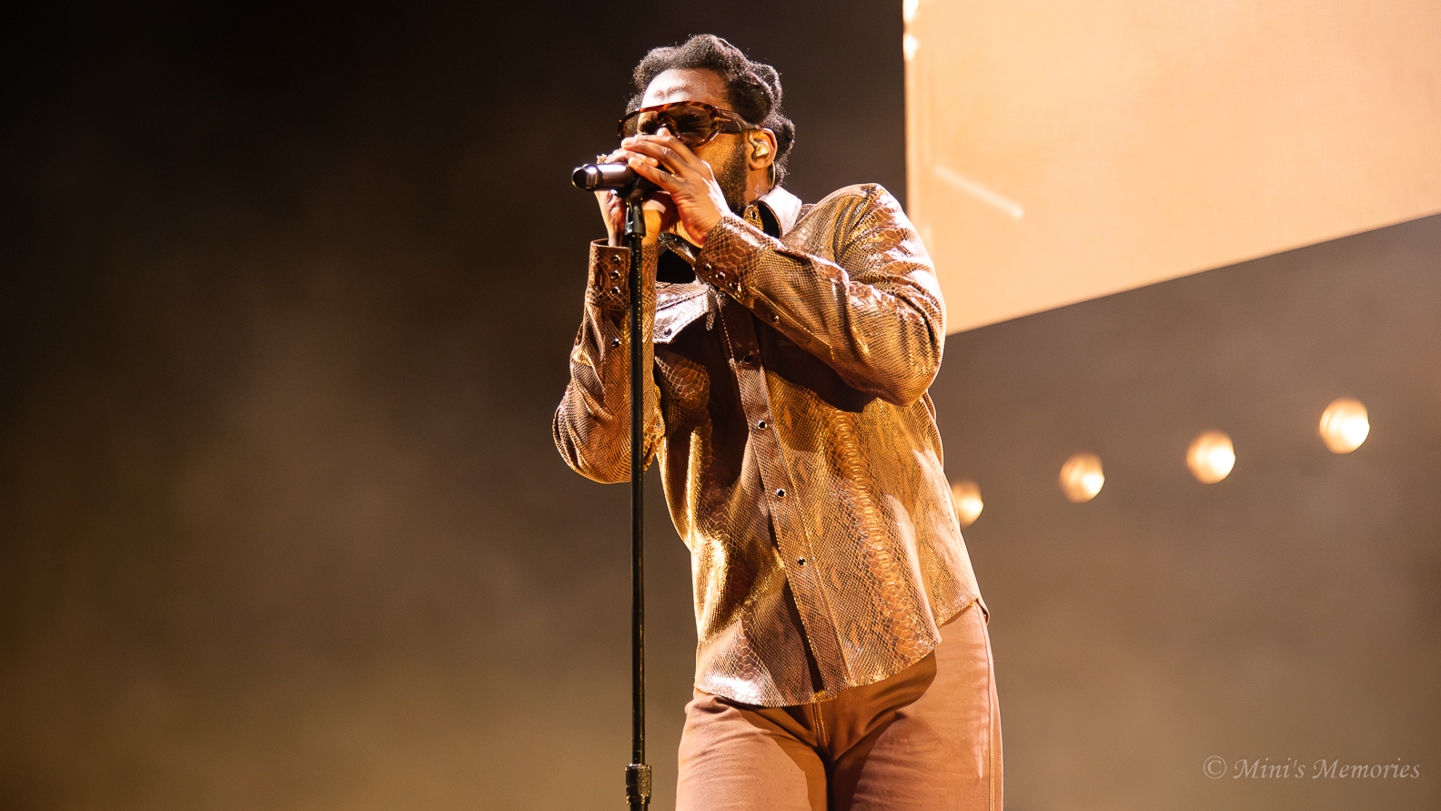 Leon Bridges - That Eric Alper