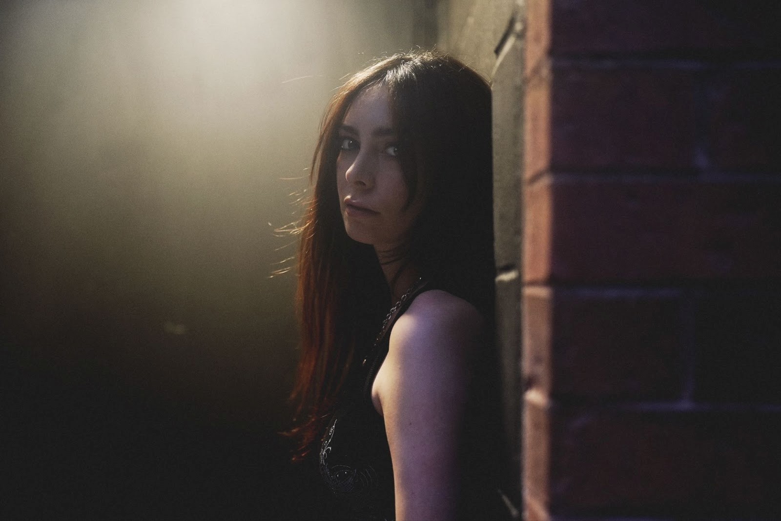 LØLØ Joins Fearless Records With Fiery New Pop-Punk Single “the devil wears converse” - That ...