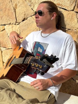 British Singer-Songwriter Ben Denny Mo Releases 'The Norfkl Tapes' EP ...