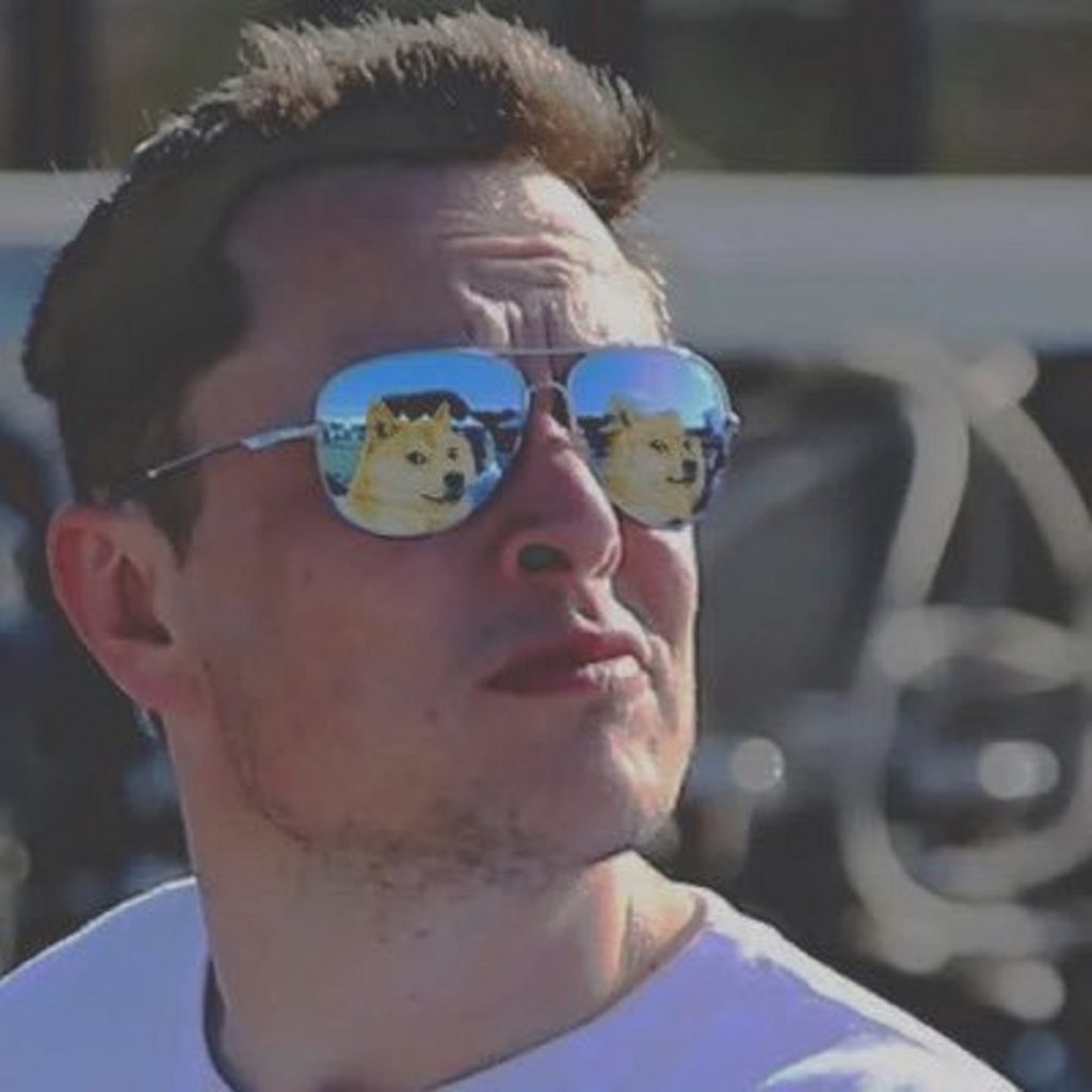30 Things The First Trillionaire Elon Musk Could Buy And Still Have ...